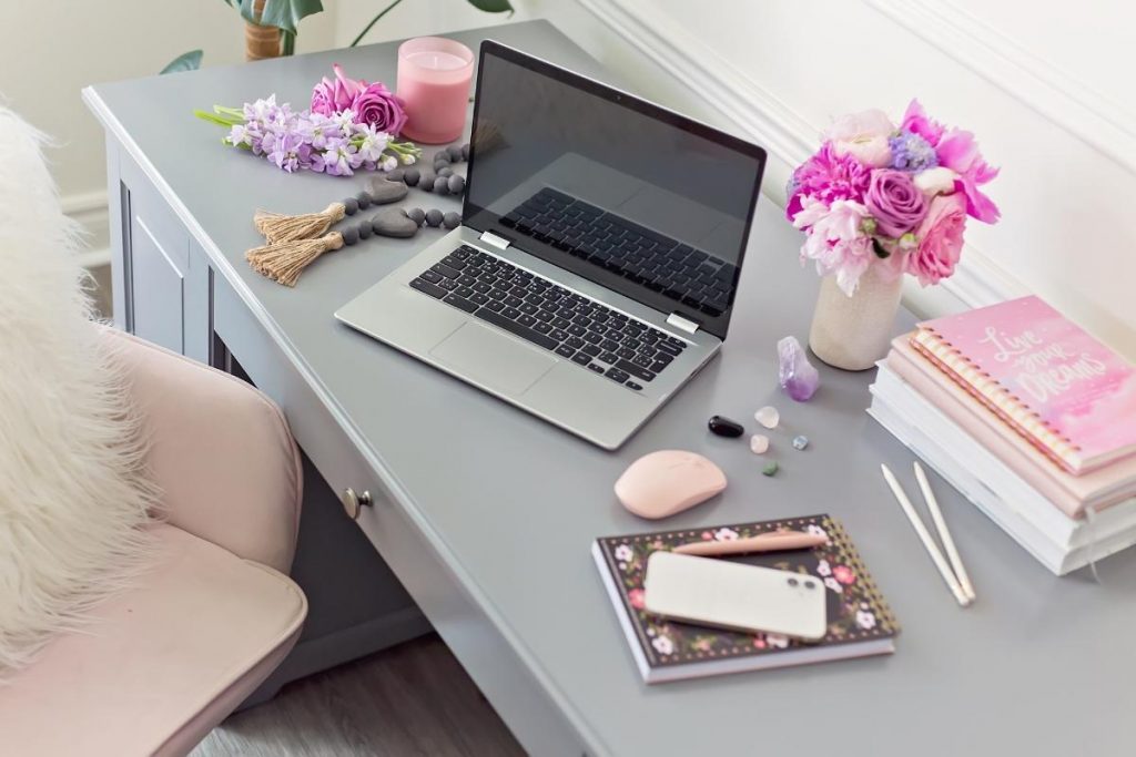 How to Create Your First Digital Course In 5 Steps