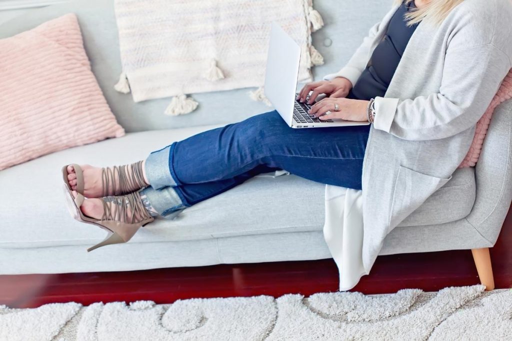 How to Create Your First Digital Course In 5 Steps